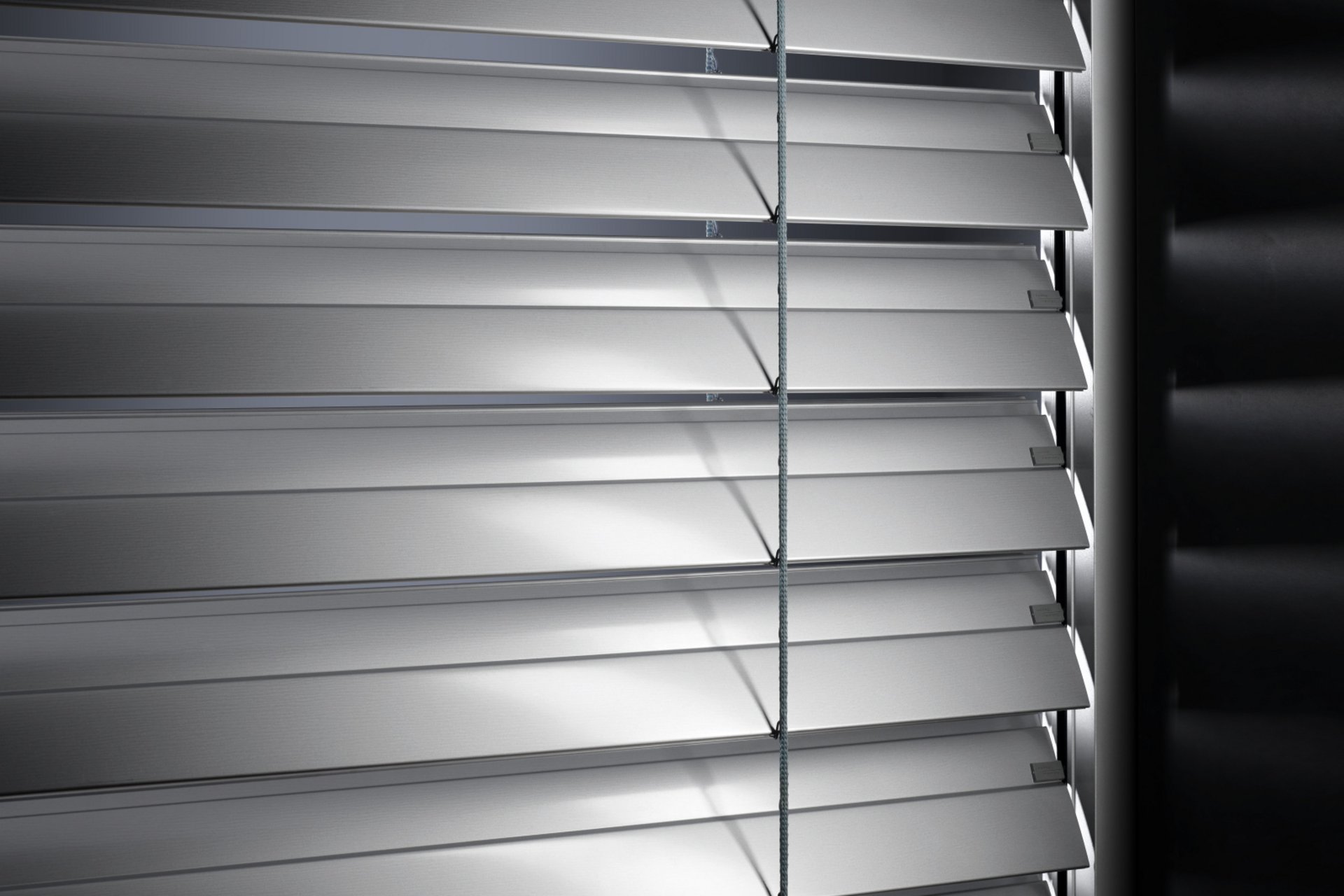 Lamellenstore MV 90 | Verbundraffstore | Schenker Storen