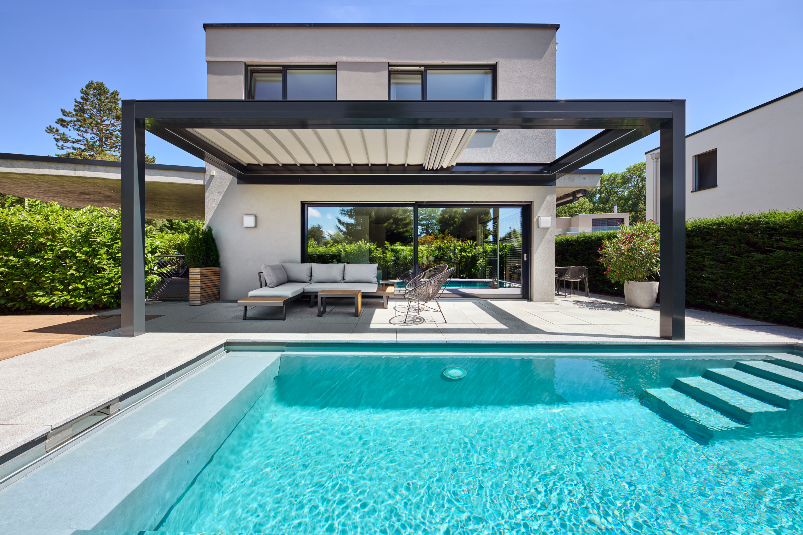 Roll-Lamellenstore | Um-, und Neubauten | Schenker Storen